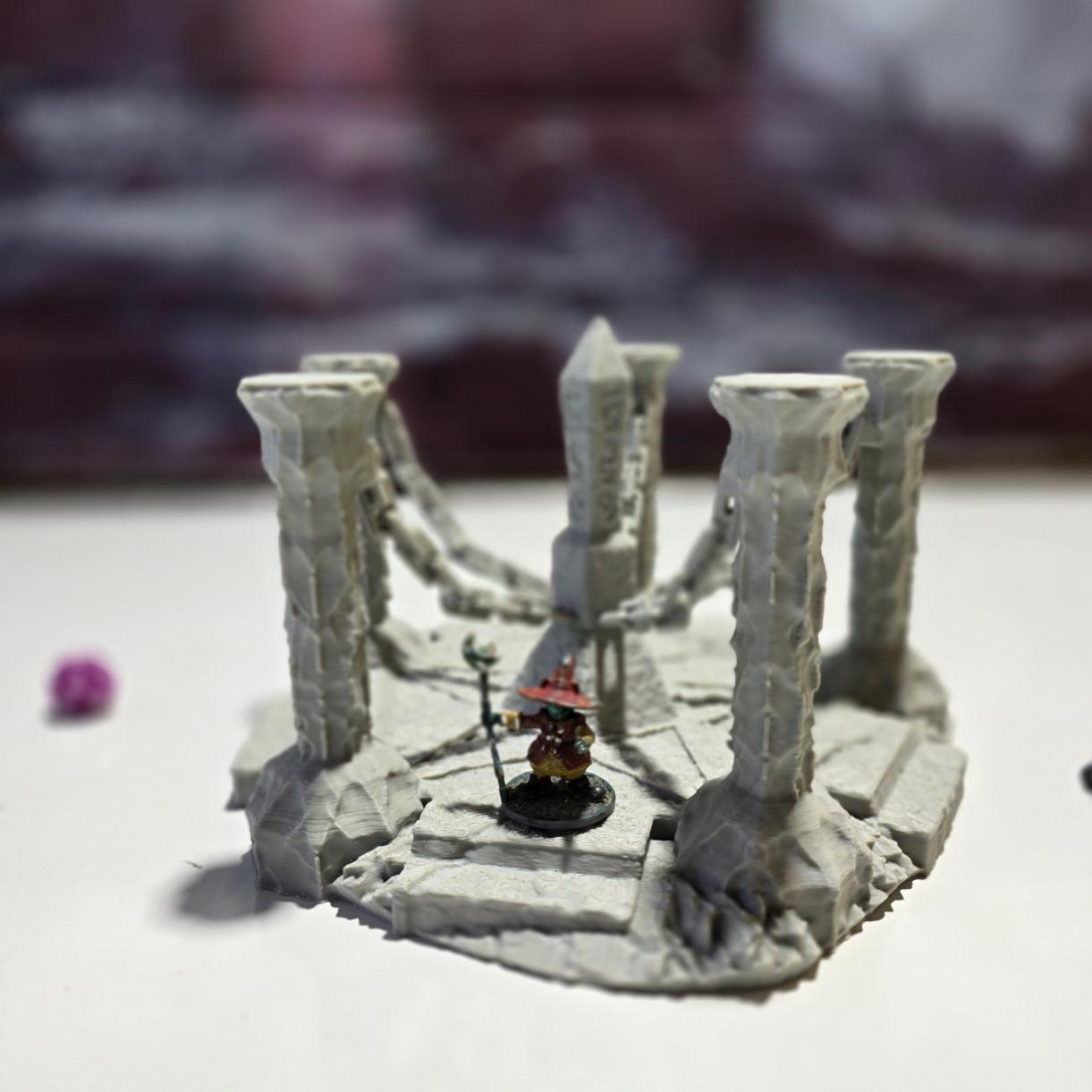 Chaos Chain Obelisk, 28mm – Centrion 3D Studios